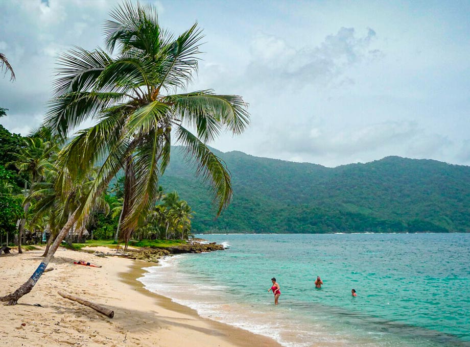 Capurgana Tacarcuna Lodge - Asociación Mutual Playa Rica